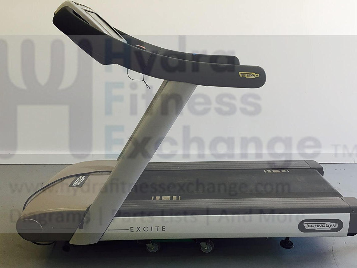 technogym Excite Run 700 700i Commercial Treadmill w/TV Cleaned and Se ...